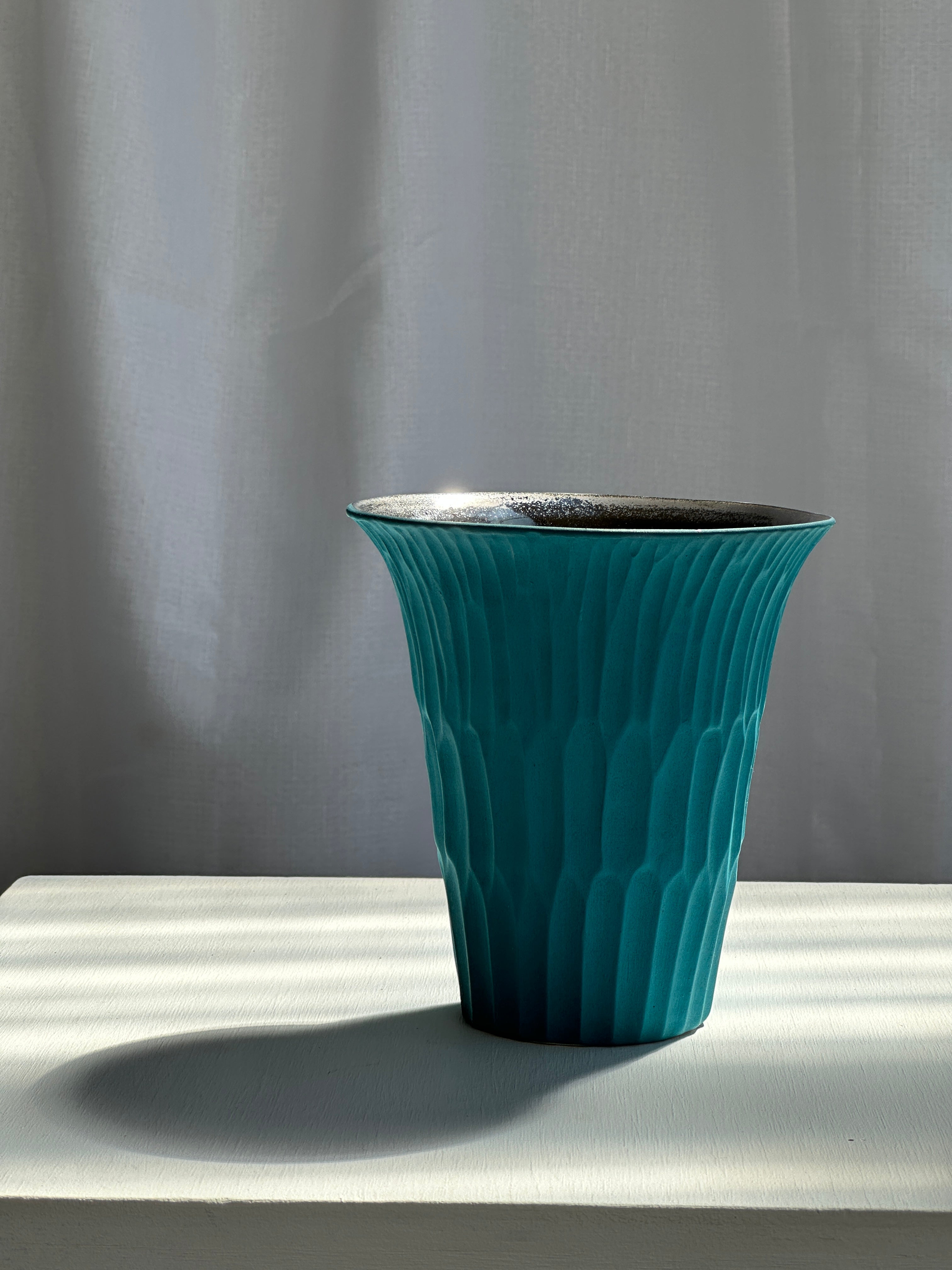 TEAL GREEN VASE - LARGE – Flung Ceramics